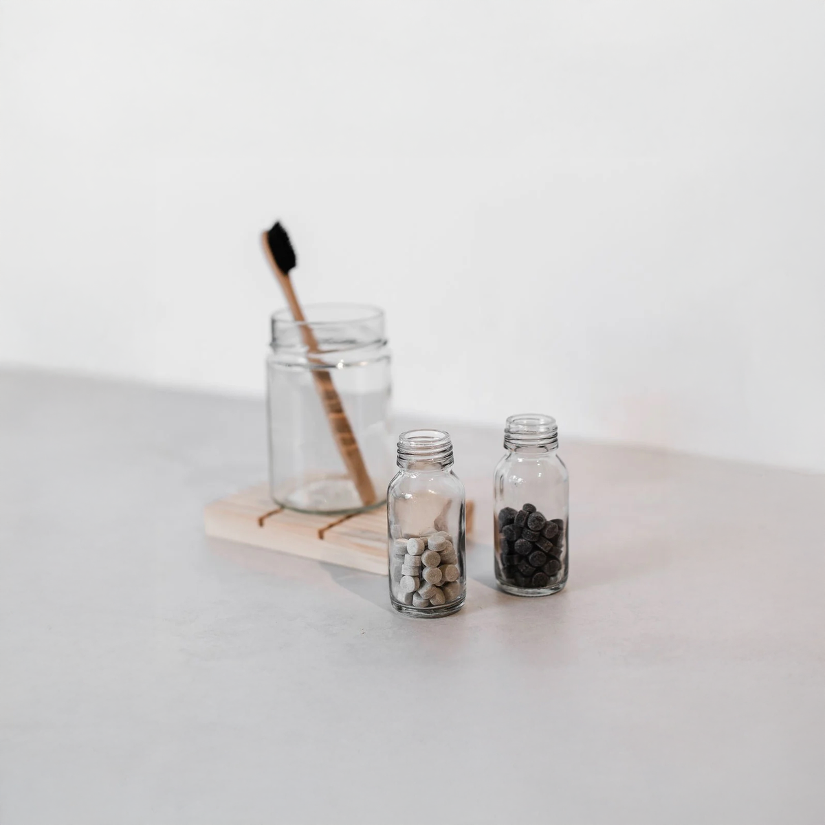 Consol Glass Sleek with Sand Straw Lid 500ml — The Consol Shop Stellenbosch